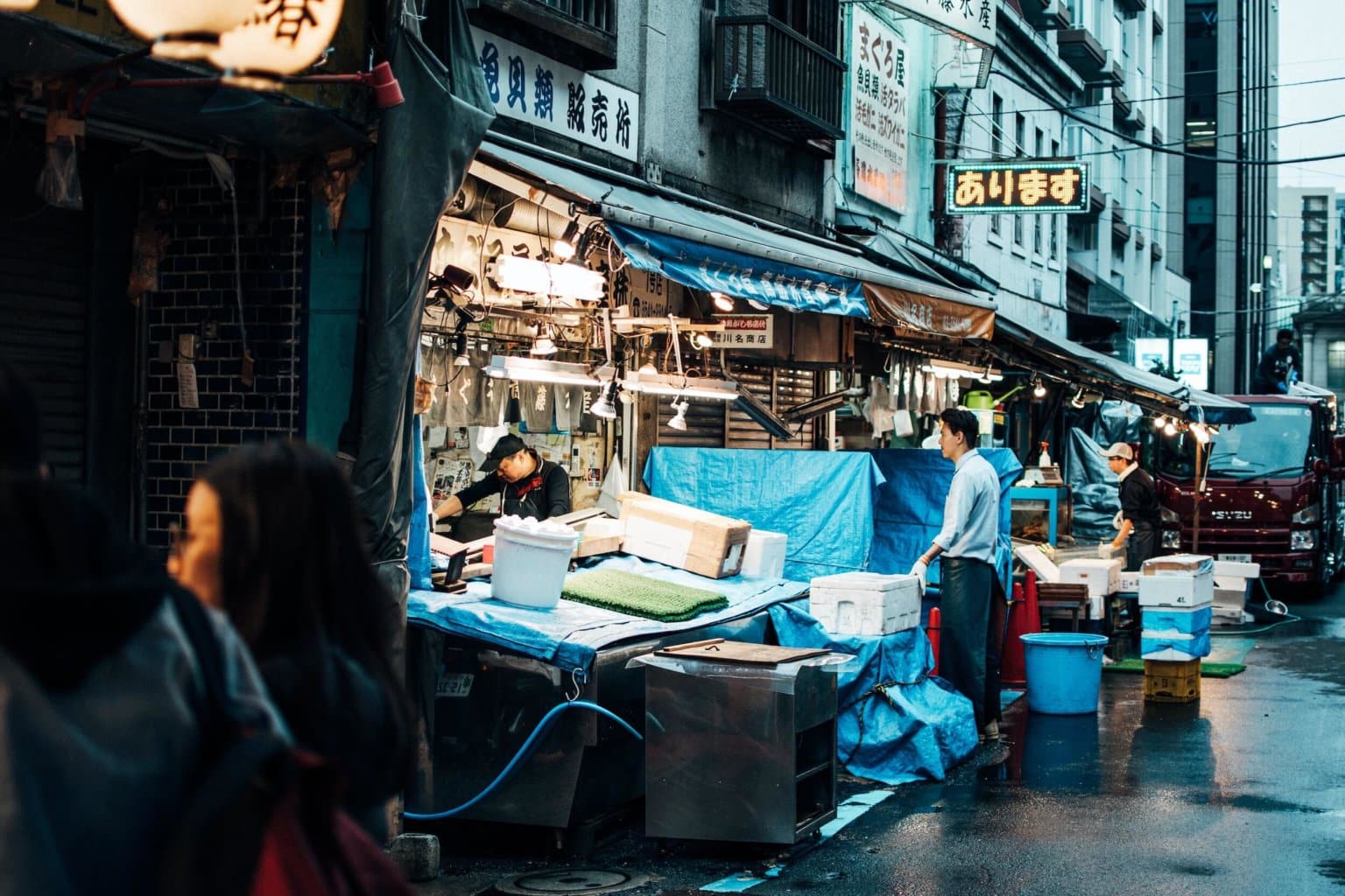 Guide to Visiting Tokyo's Tsukiji Market - Boutique Japan